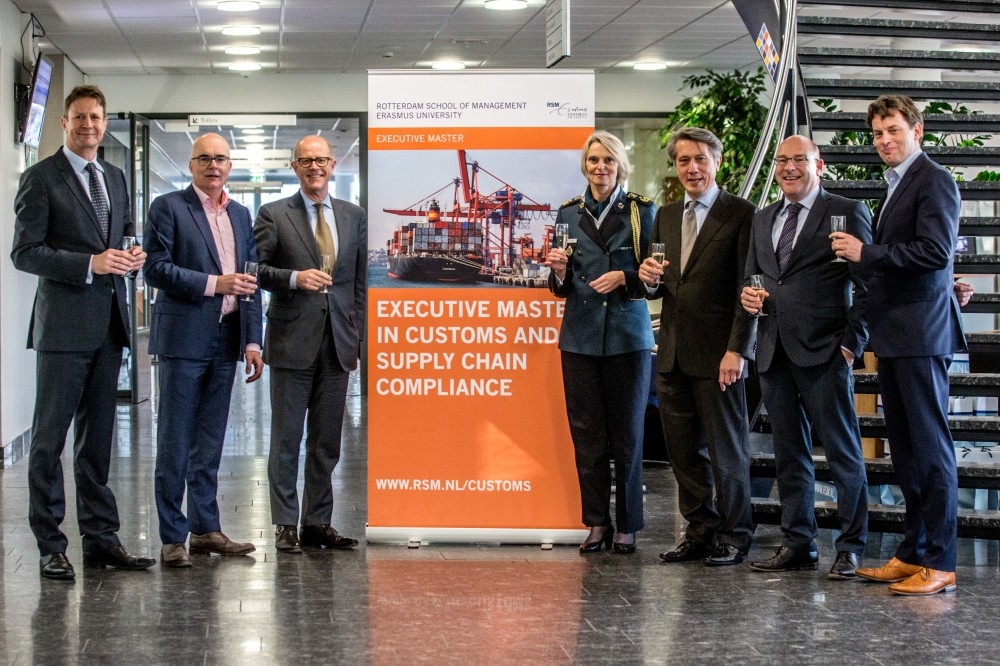 More scholarships for RSM master in customs, logistics and supply chain