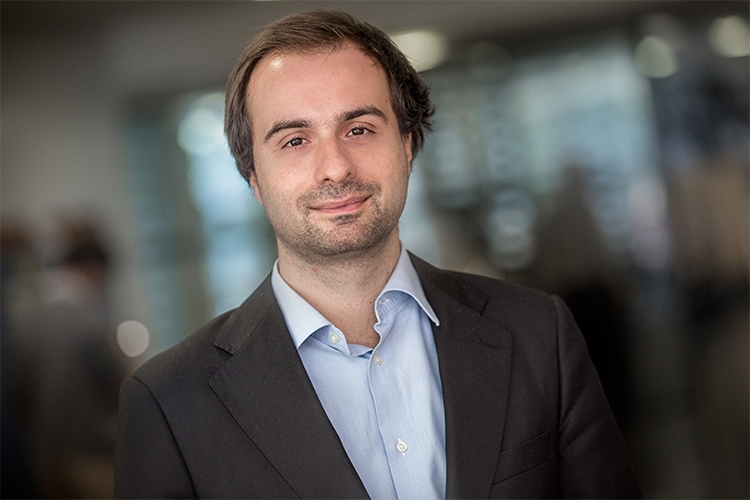 Third RSM professor is one of ‘40 under 40’ worldwide - Rotterdam ...