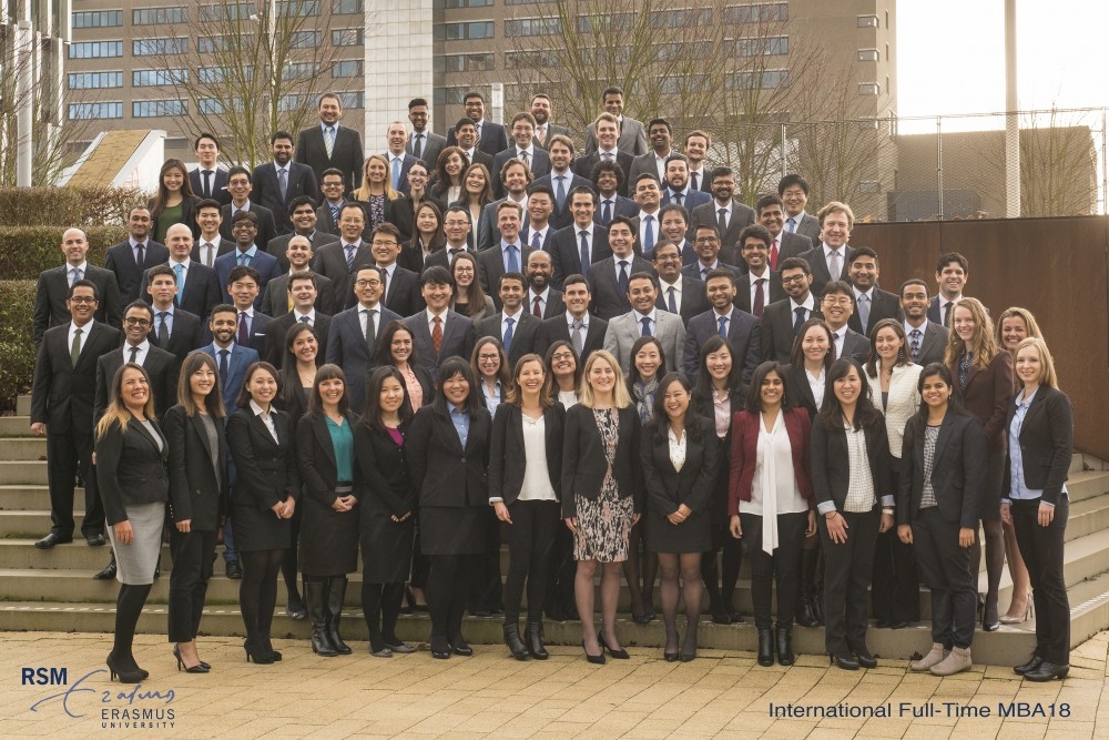 New MBA class starts studies with personal leadership focus - Rotterdam ...