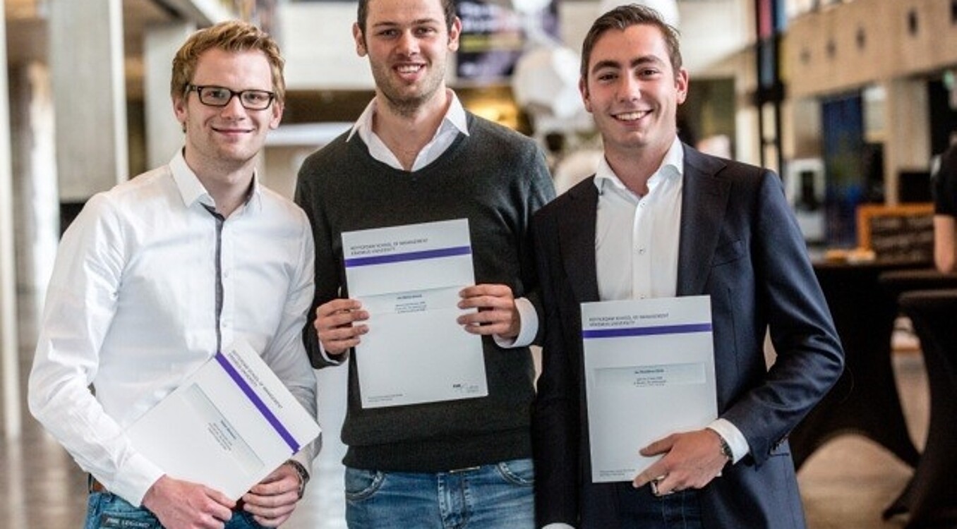 Bachelor students complete first RSM BSc honours programme