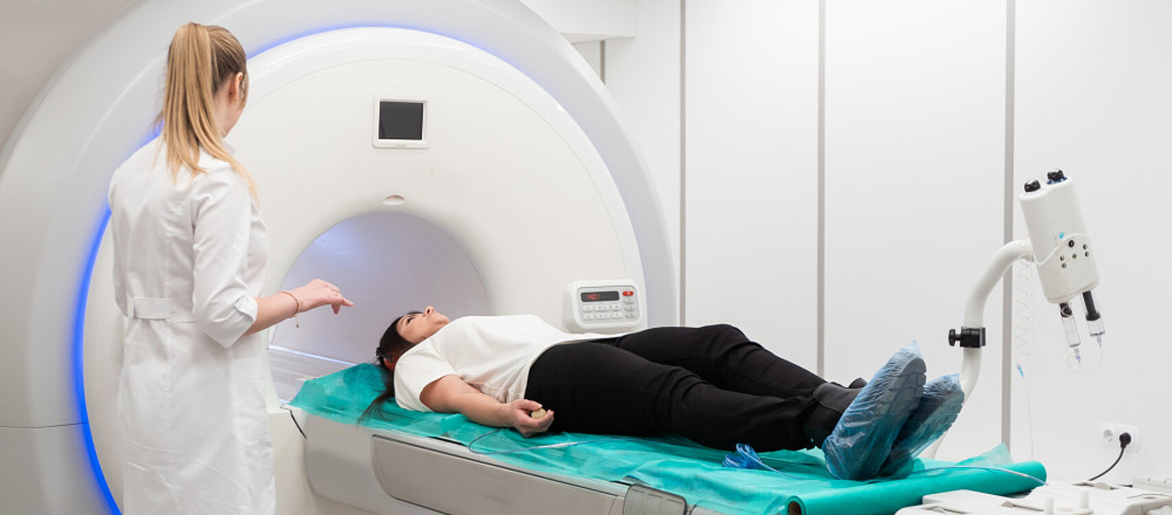 Research-dedicated MRI scanner for EUR and RSM